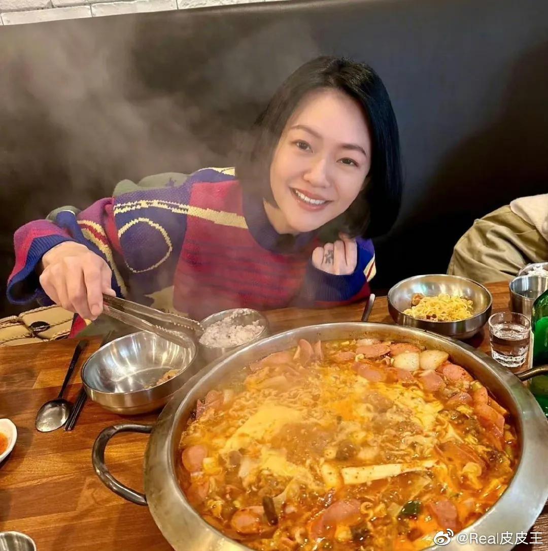 Little S raved about the deliciousness of the Korean army hotpot, and ...