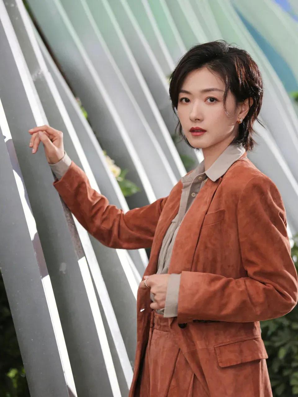 Wan Qian, the interpretation is different from the photos. - iNEWS