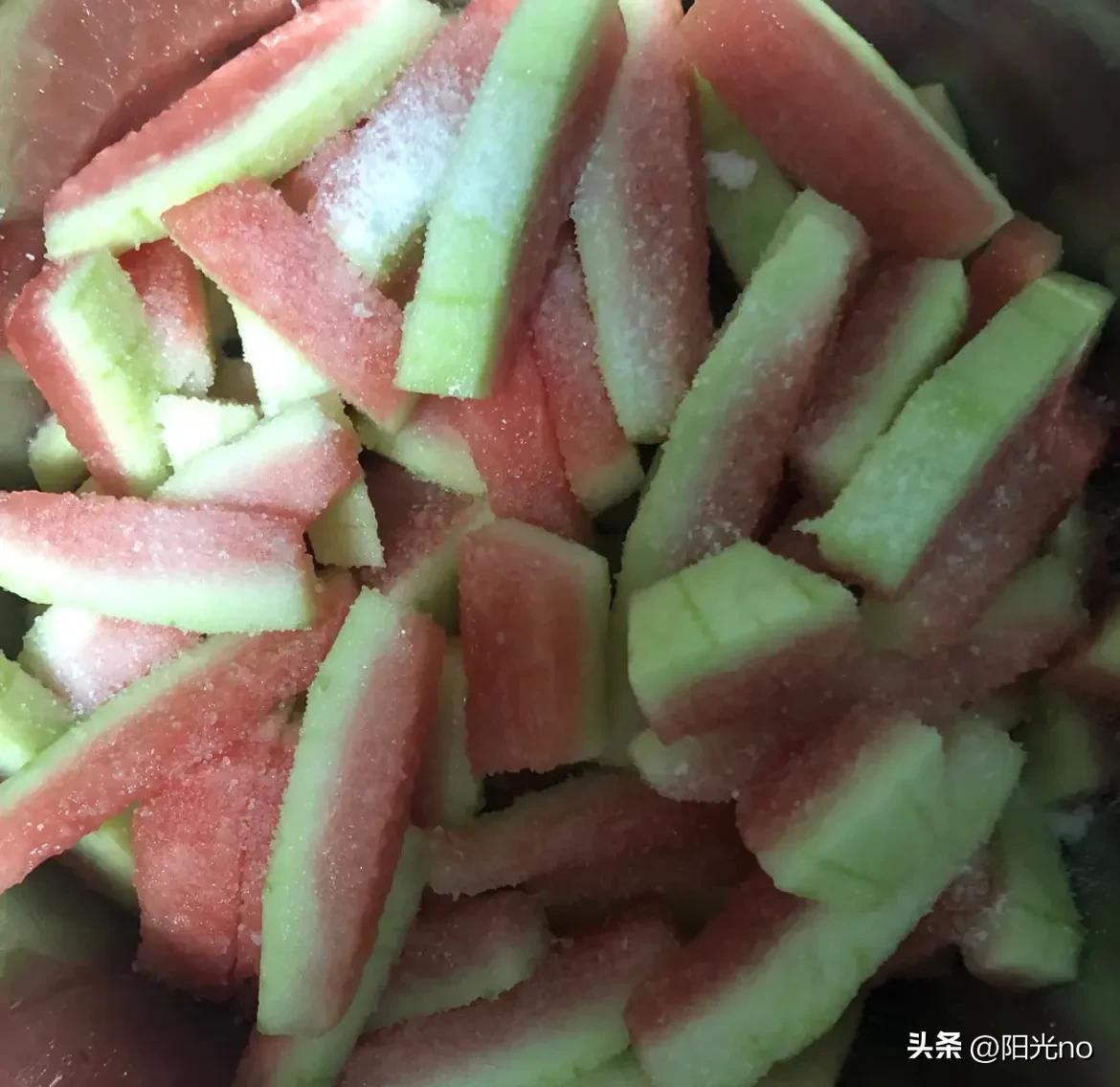 The sour and crisp cold watermelon rind is also delicious - iMedia