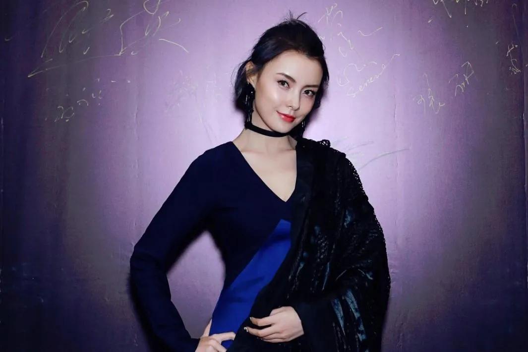 Zhao Yutong is beautiful - iNEWS