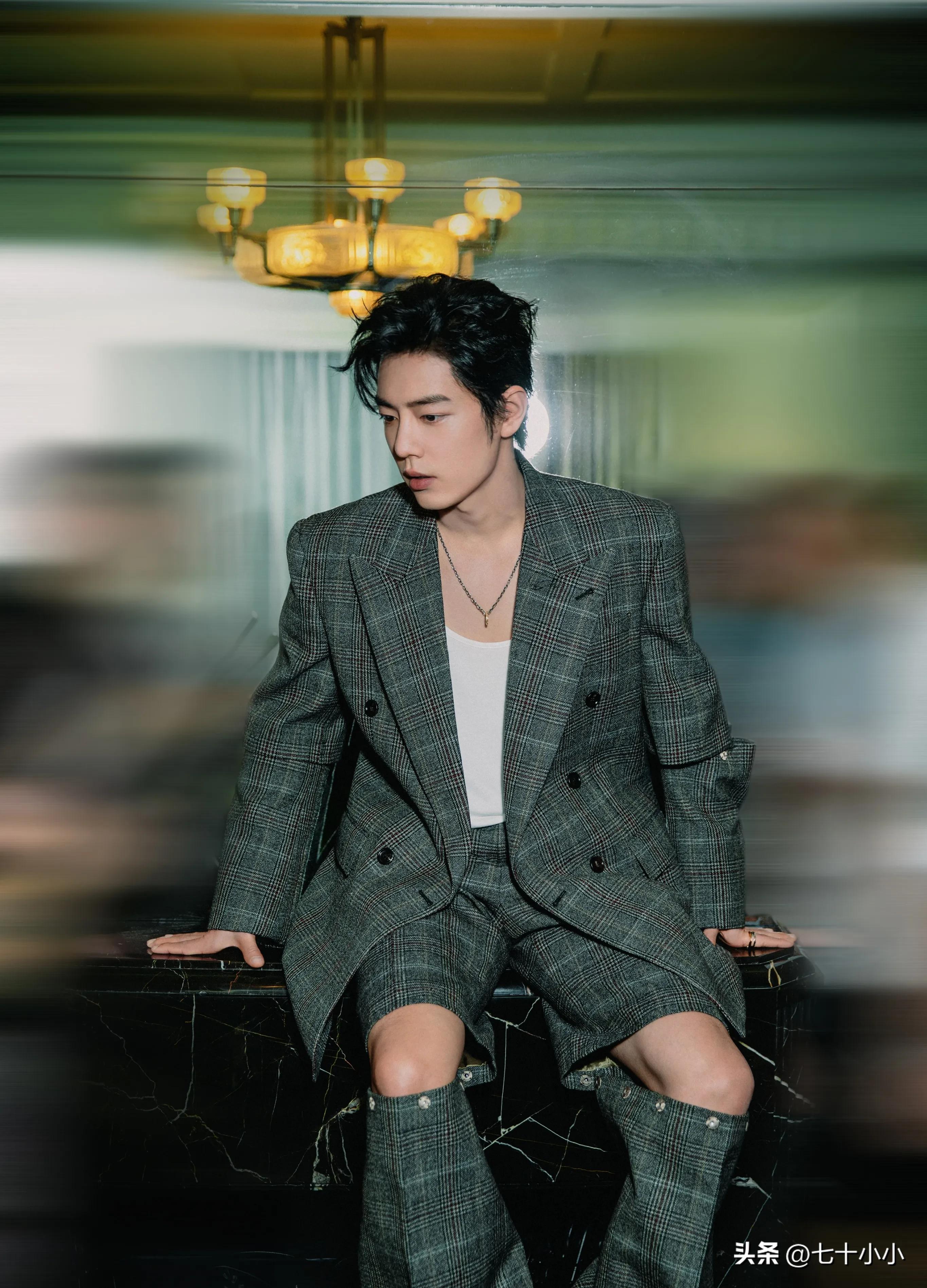 Xiao Zhan on the red carpet: model figure, superstar aura, leg hair ...