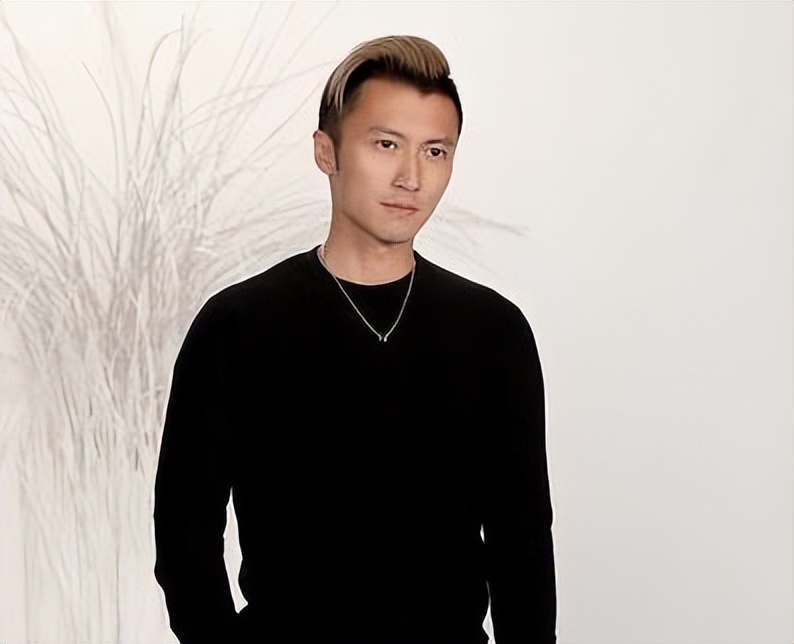 Li Yan met Nicholas Tse at home! Pay attention to what she calls it ...