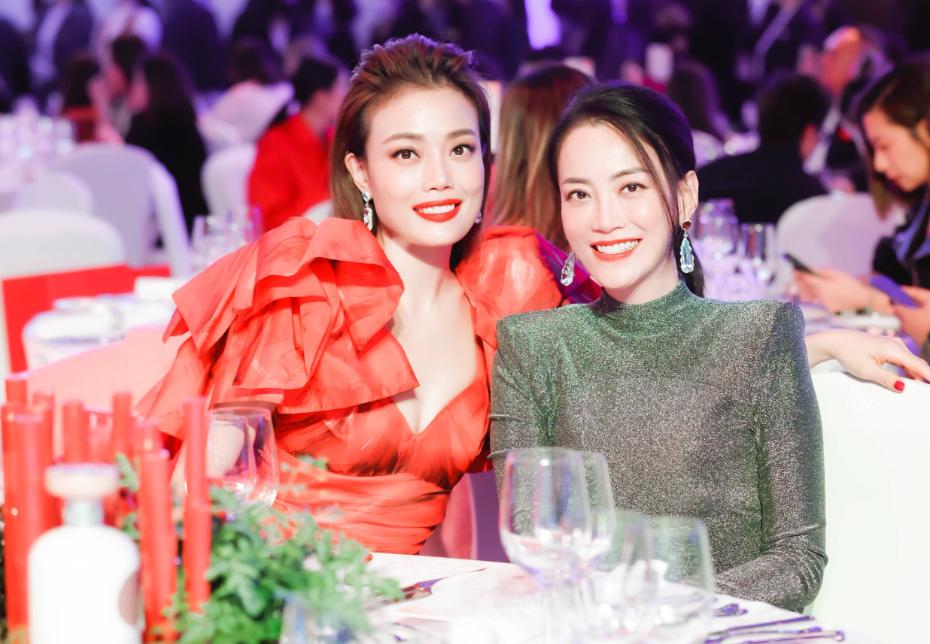 Huo Wenxi: I have been with Nicholas Tse for 26 years, but she was pregnant before she was ...