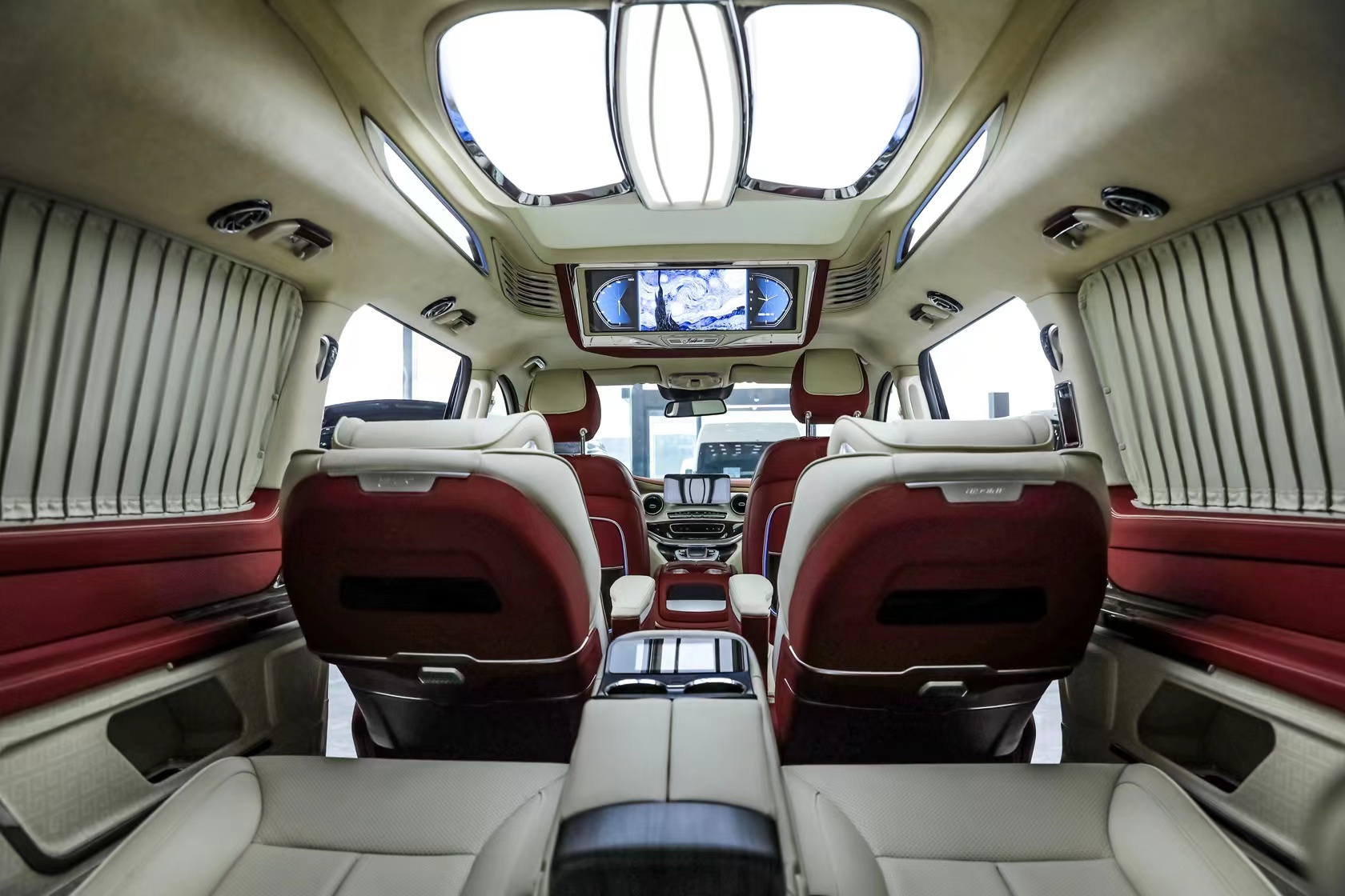 What is a good MPV?Mercedes-Benz commercial vehicle high-roof V260L gives you the answer - iNEWS