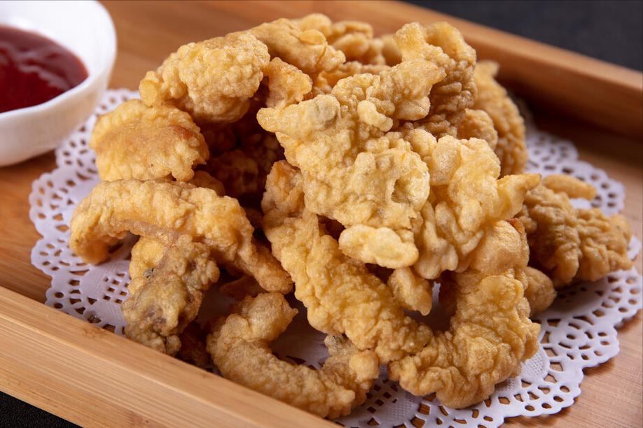 Fried small crispy meat, use starch or flour for paste?The chef teaches ...