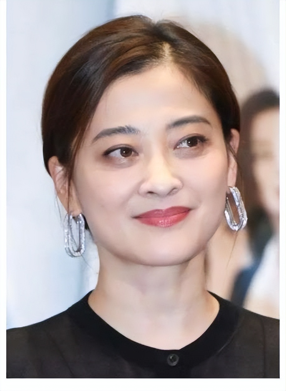 The 6 actresses who "bring their own bitterness" always look sad, very ...