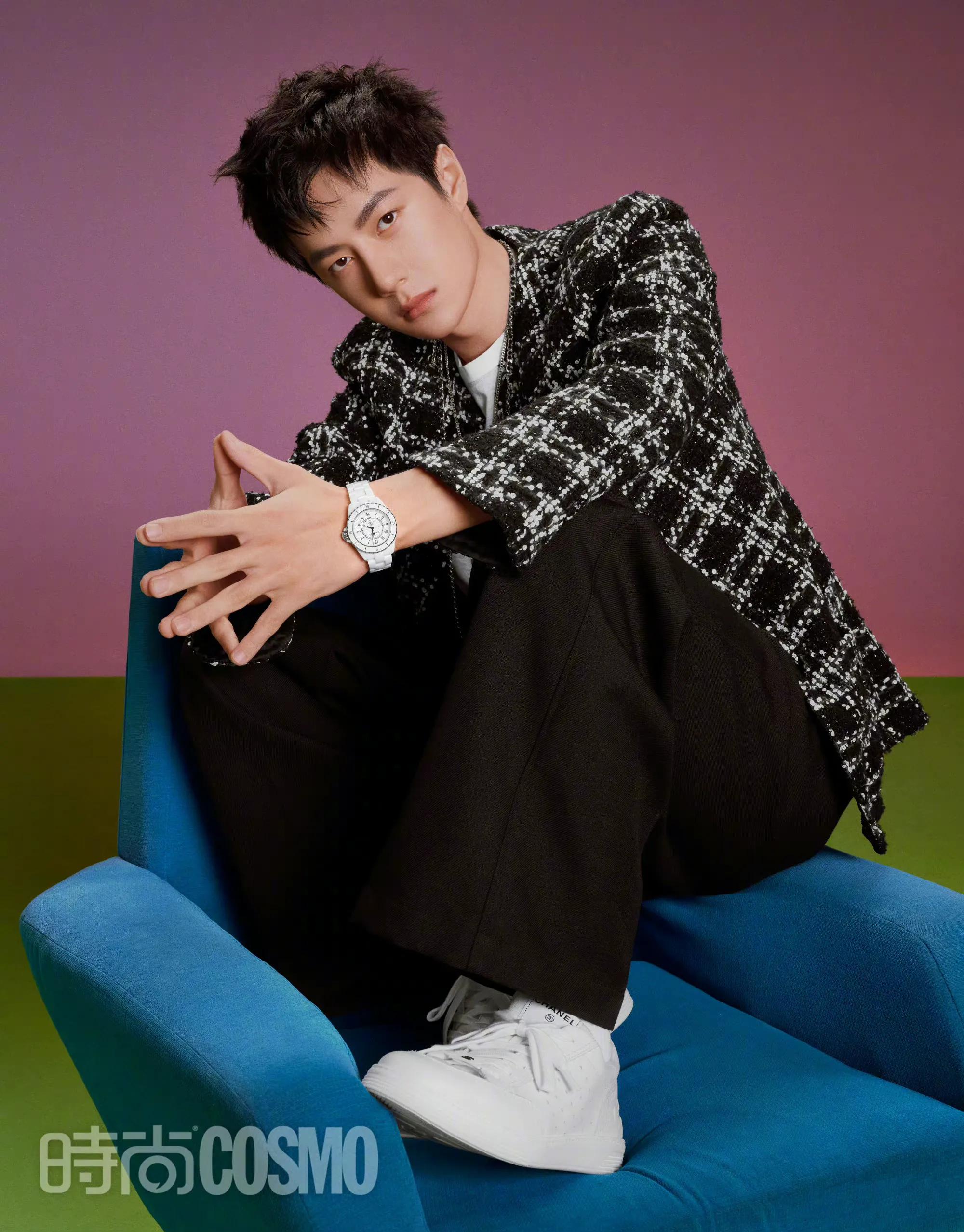 The September issue of the five major magazines competes on the cover ...