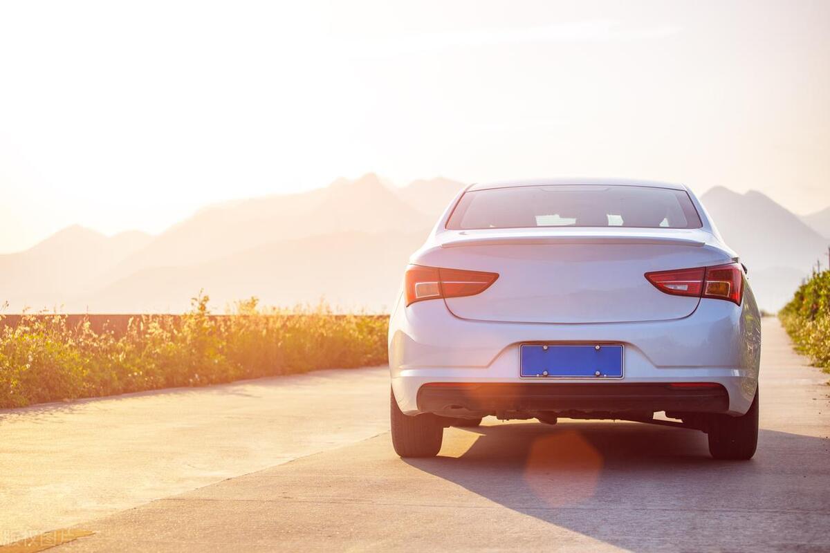 What impact does car translation have on the automotive industry? - iNEWS