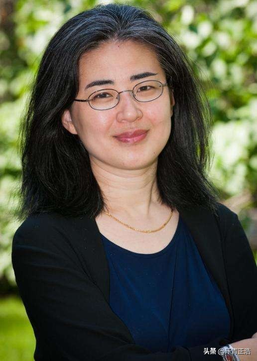 Twenty-two years ago, Tian Xiaofei, a talented woman from Peking ...