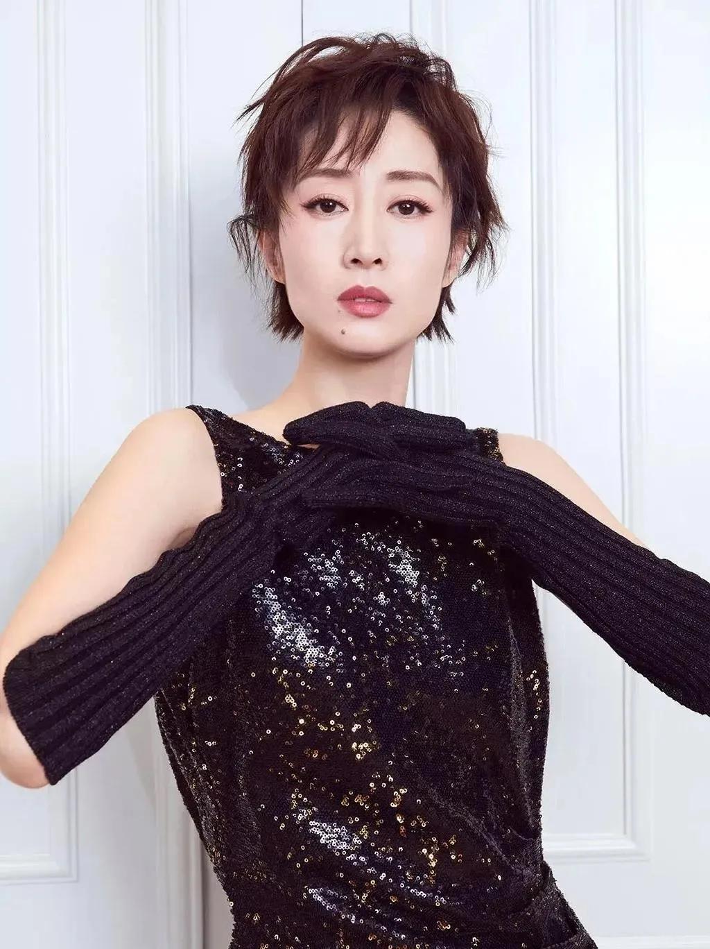 Liu Mintao: gentle and charming, elegant and charming, full of sexy ...