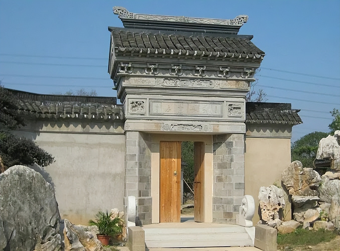 Brick Carved Gatehouse - iMedia