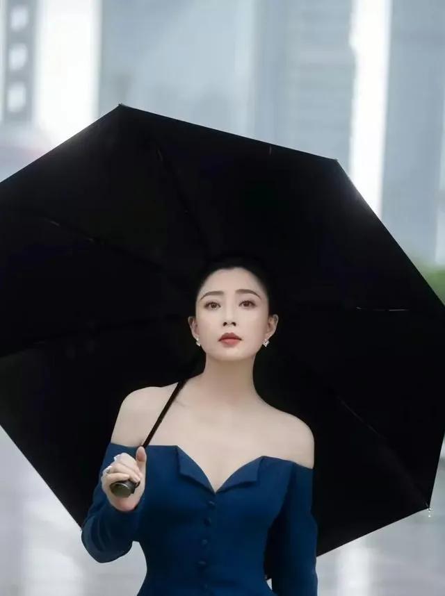 Yin Tao~ Collection photo - iNEWS