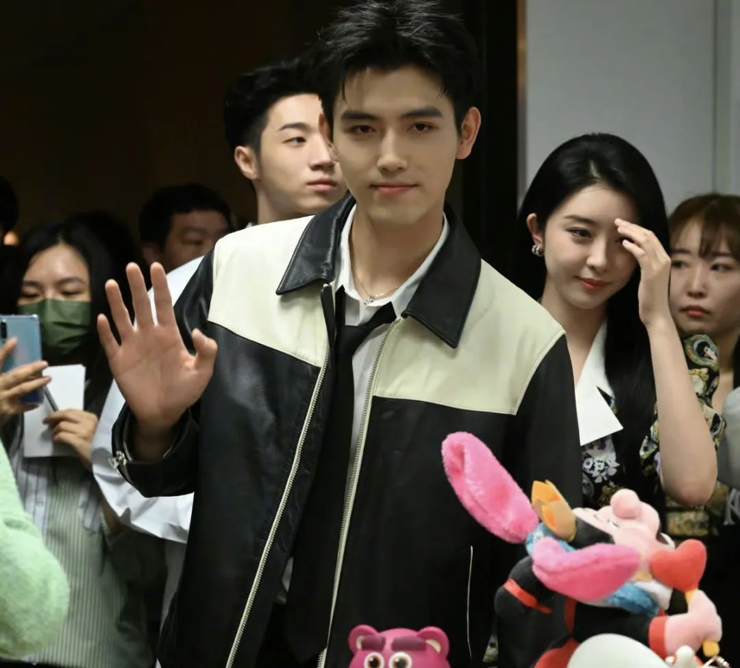 Bailu, Li Sheng, Dou Xiao, Liu Haocun, Zhou Ye - iMedia