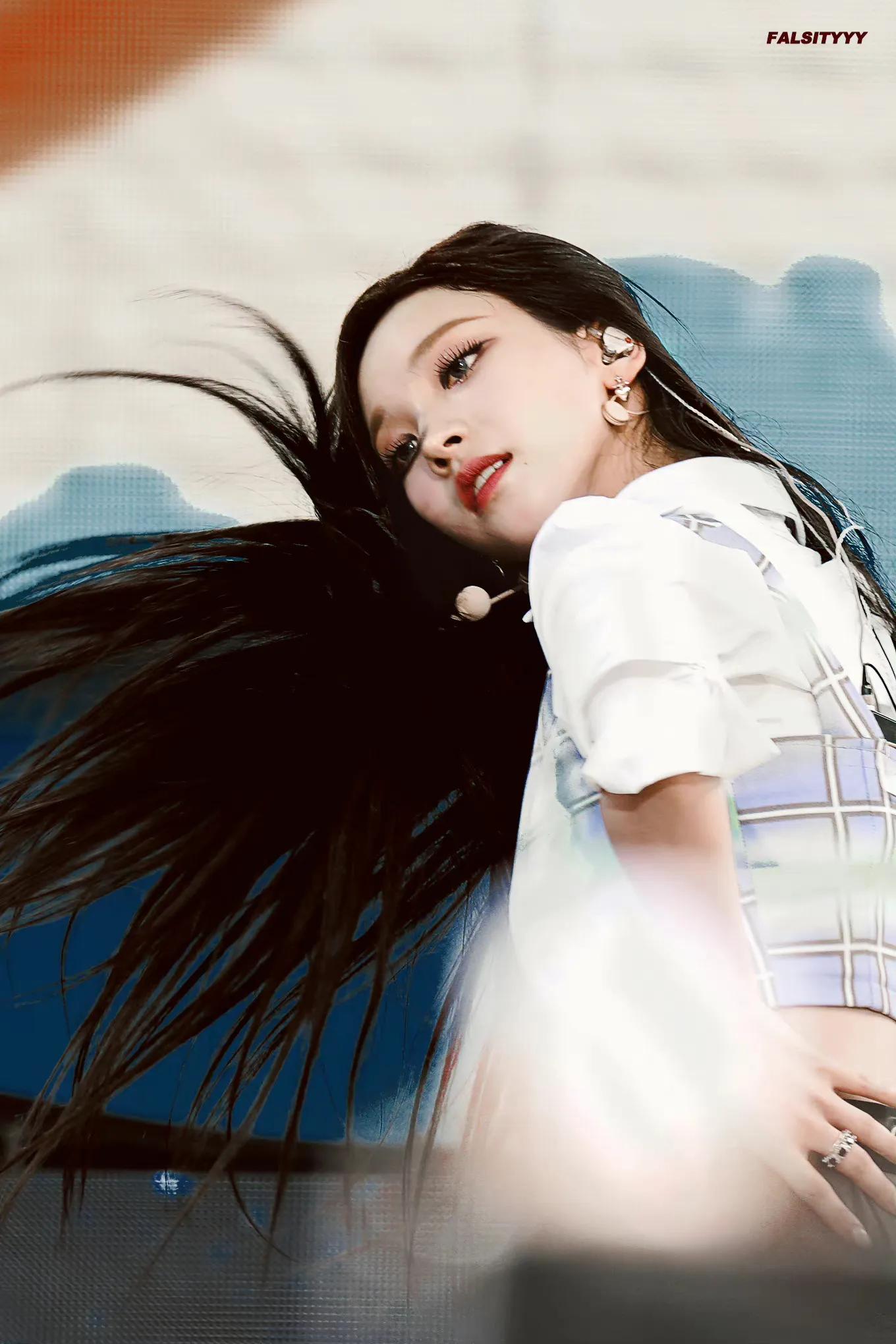 Liu Zhimin even has beautiful hair - iNEWS