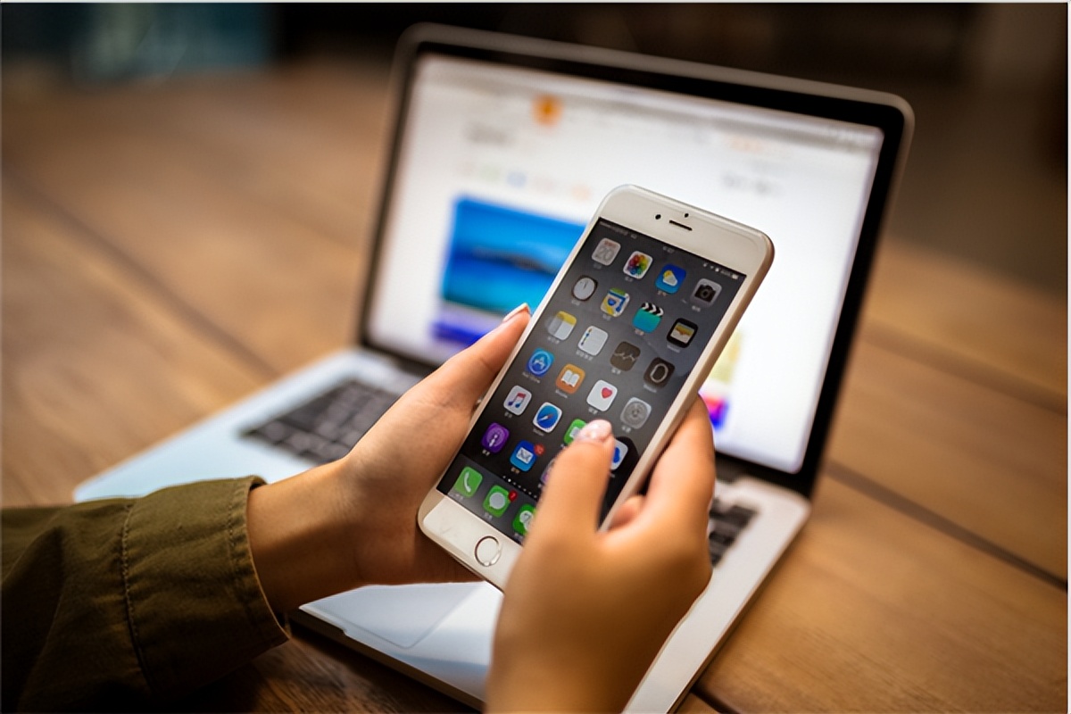 What are the mobile mt4 software download platforms? It's better to ...