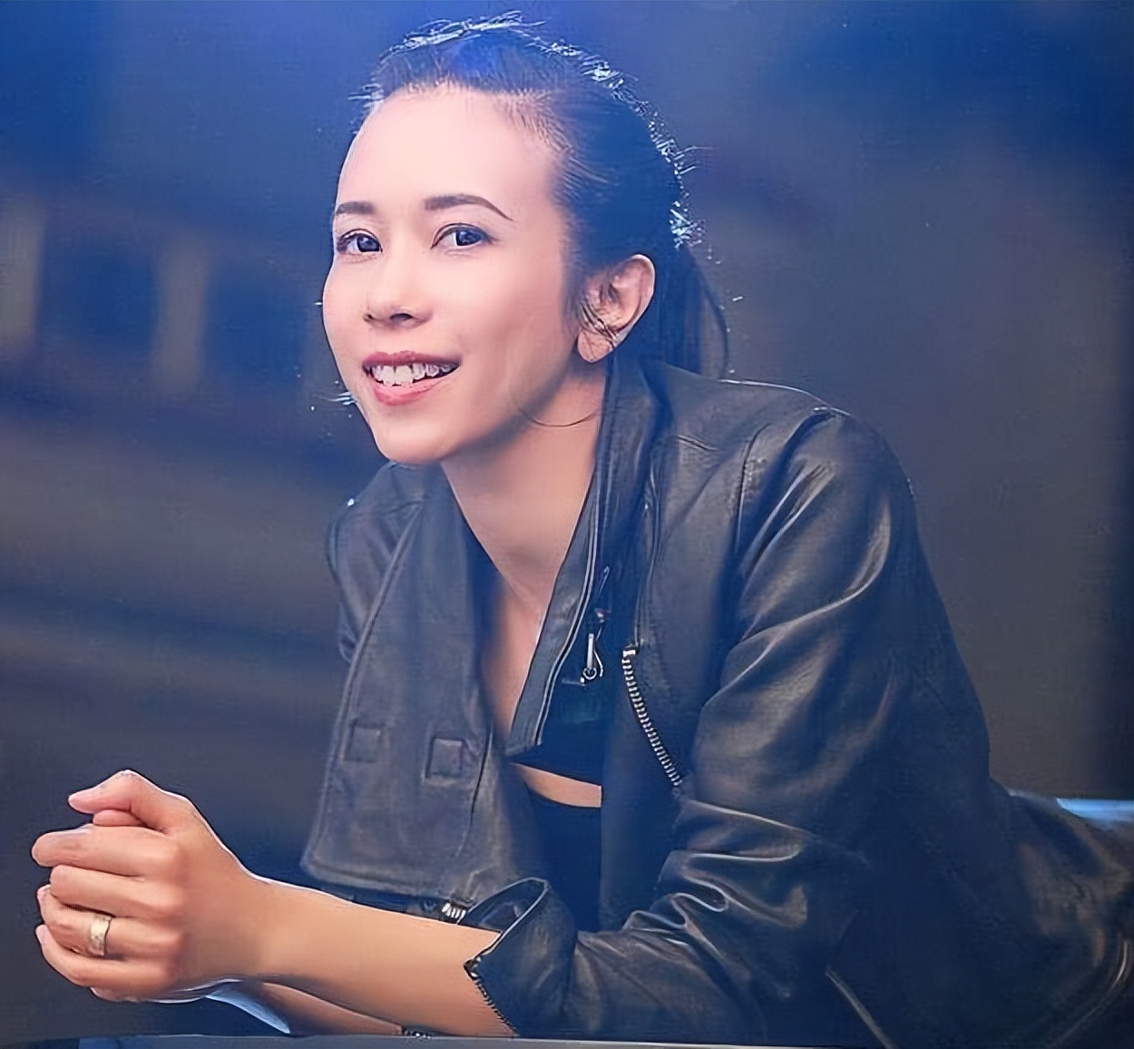 Karen Mok went on the hot search again, married her first love as the ...