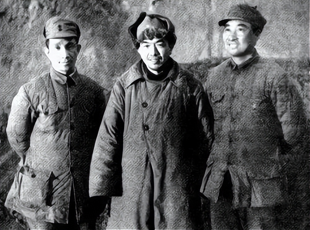 As soon as he left Mr. Peng's office, Chen Geng made a long-distance ...