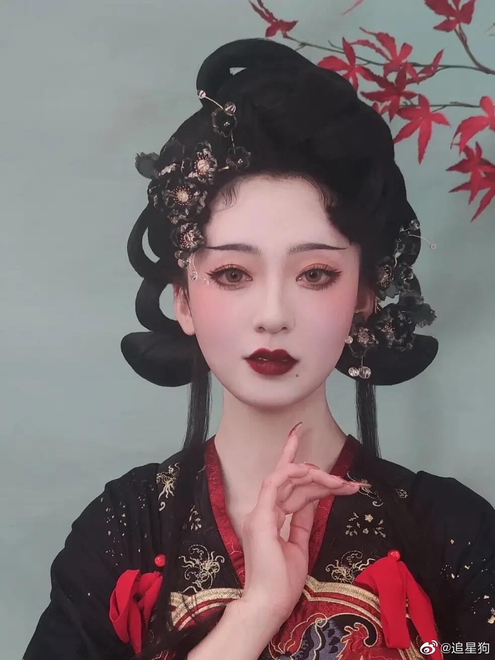 Hanfu makeup makes beauty out of the circle, classical and stunning ...