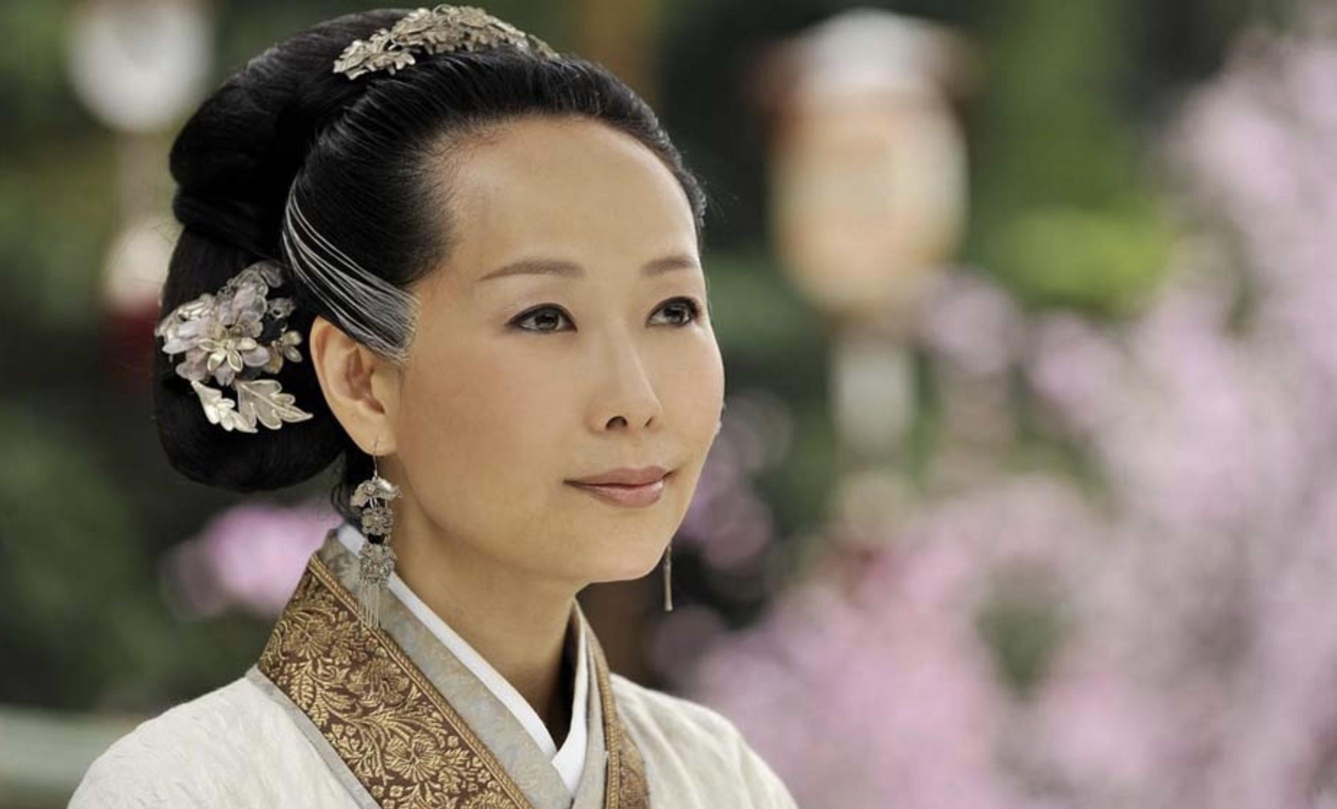 The same is old, 69-year-old Zhao Yazhi and 60-year-old Ye Tong, the ...