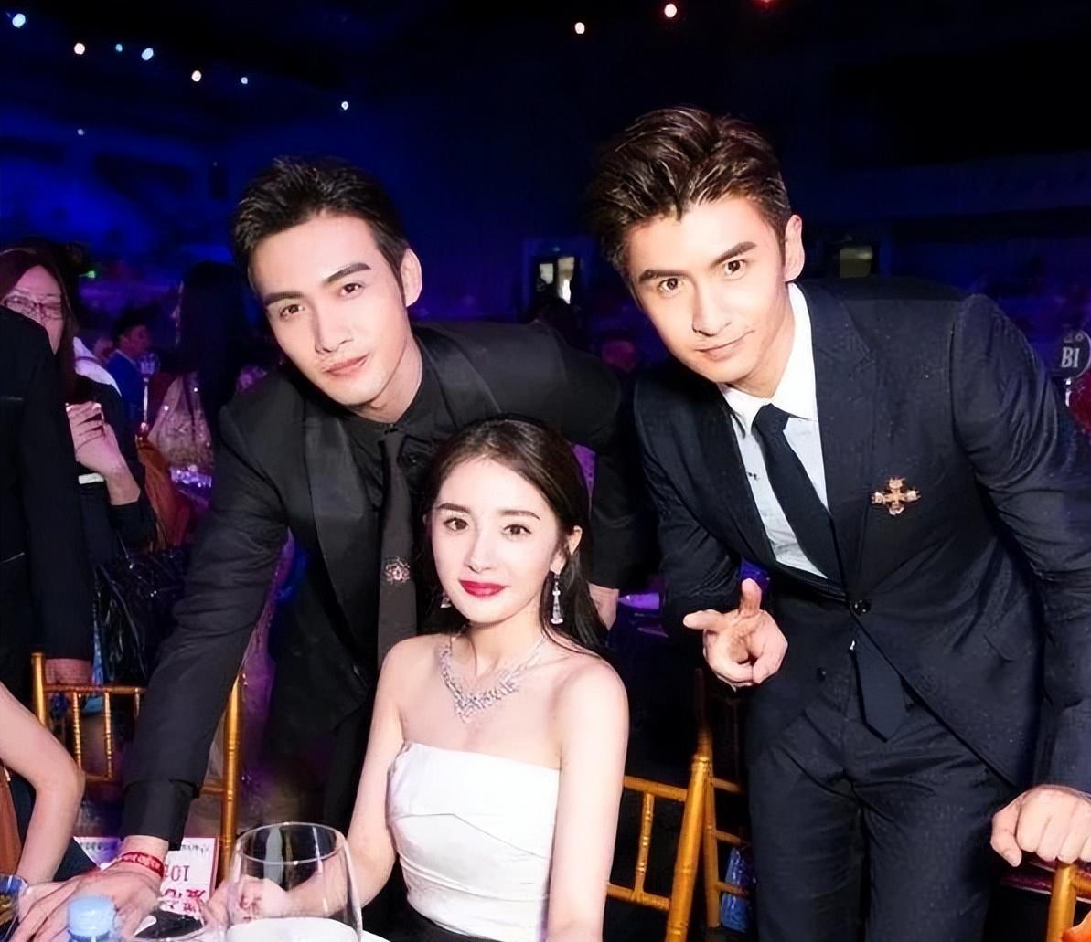 Yang Mi's eyes are so vicious, Zhang Yunlong was called over when he ...