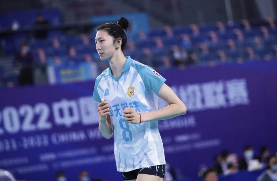 Congrats to the women's volleyball team, happy from the sky!Wu Mengjie ...
