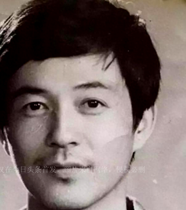 Du Zhiguo and Du Chun: The father was married three times and divorced ...