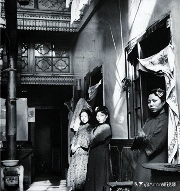 Eight Hutongs of Old Beijing - iNEWS