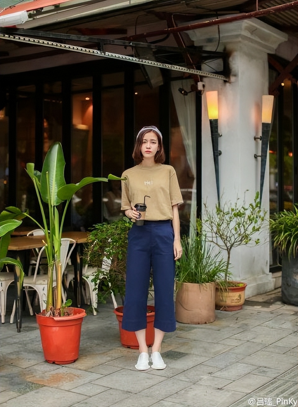 Lu Yao, the number one showgirl in China, is she a bit like Lola Takizawa? - iNEWS