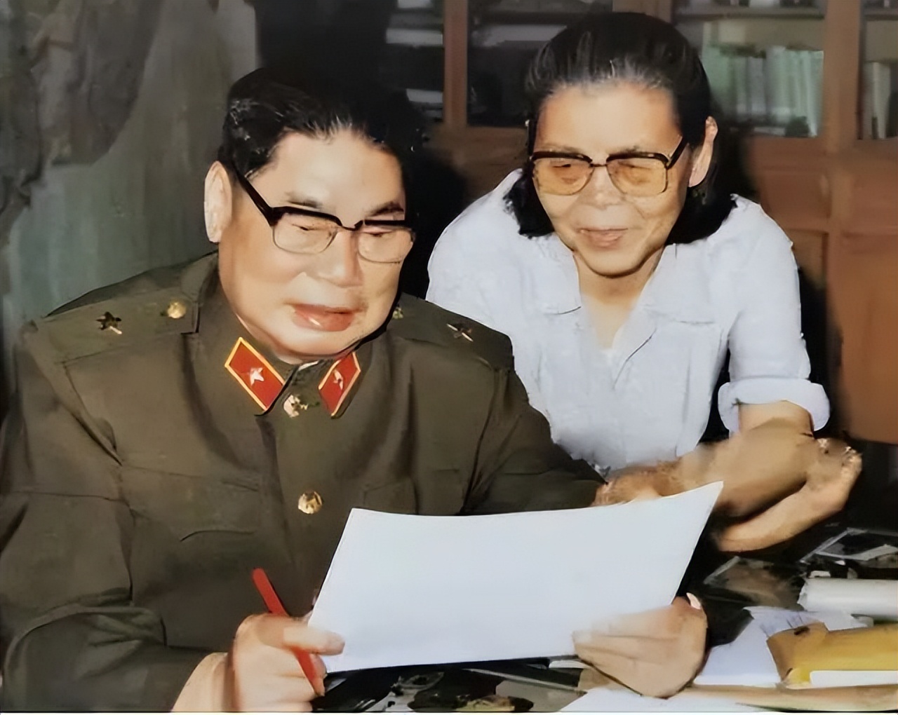 The founding general Yang Dezhi was old and strong, and remarried at ...