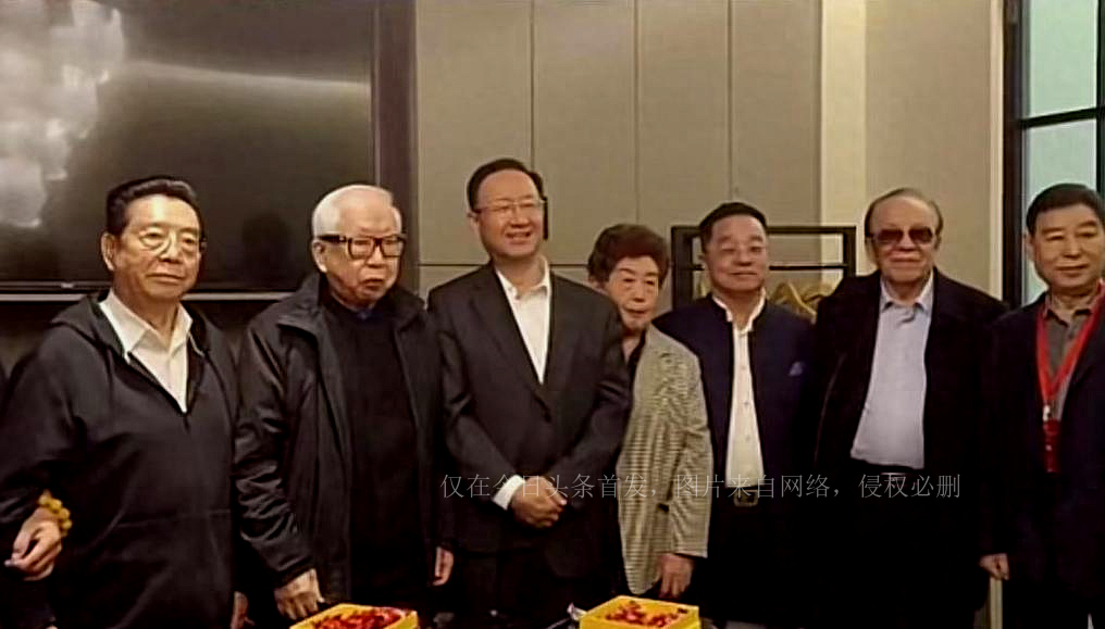 A gathering of old artists made people see through the "chain of ...