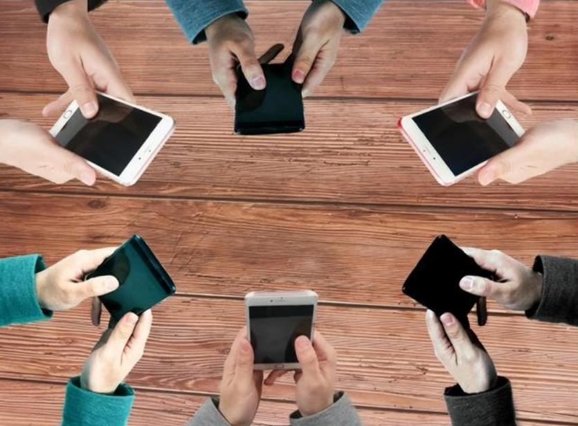 The future in the eyes of the "father of mobile phones"... the next ...