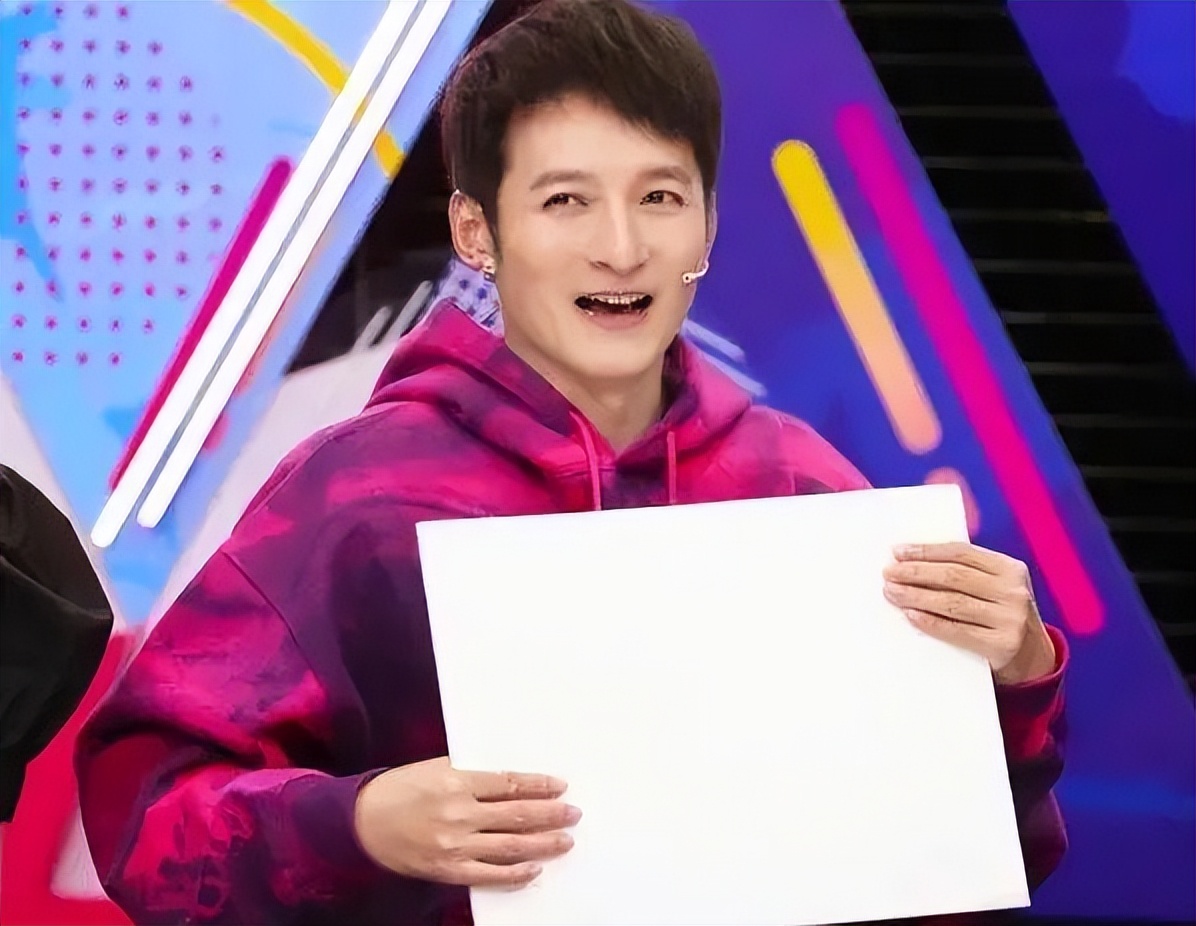 Jay Chou with his son debut?Li Weijia lives in seclusion?Wang Junkai curry favor with Li ...