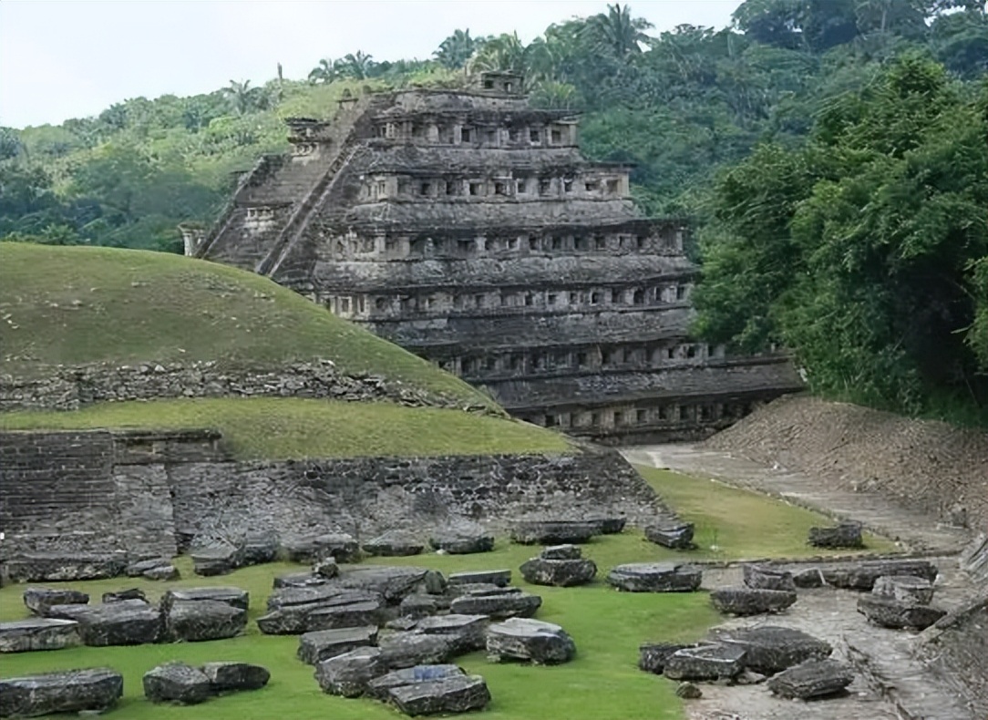 Art and Culture of Maya Civilization Pottery - iNEWS