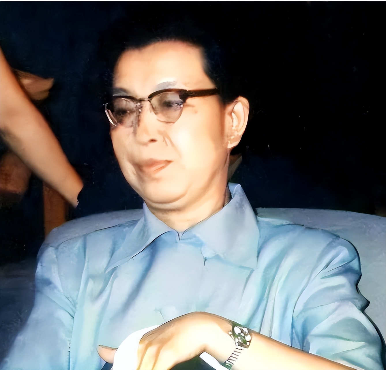 When Jiang Qing was on trial, an old woman went to see her, but Jiang ...