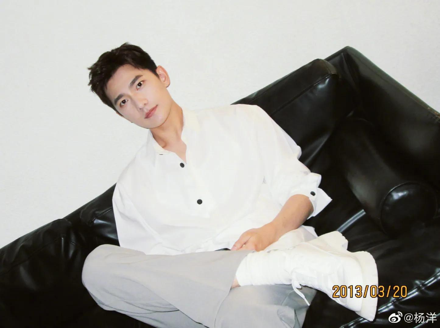 Yang Yang's 2013 and 2023, ten years have not left any traces of time ...