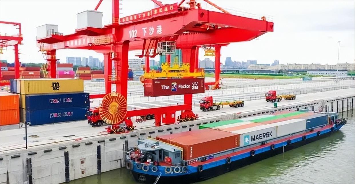 China's first domestic lithography machine delivered for use! What an ...