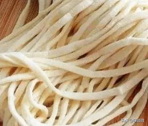 Hand Rolled Noodles - iNEWS