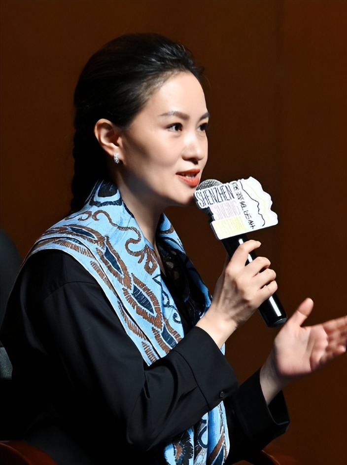 Military singer Lei Jia: Married to an engineer husband at the age of ...