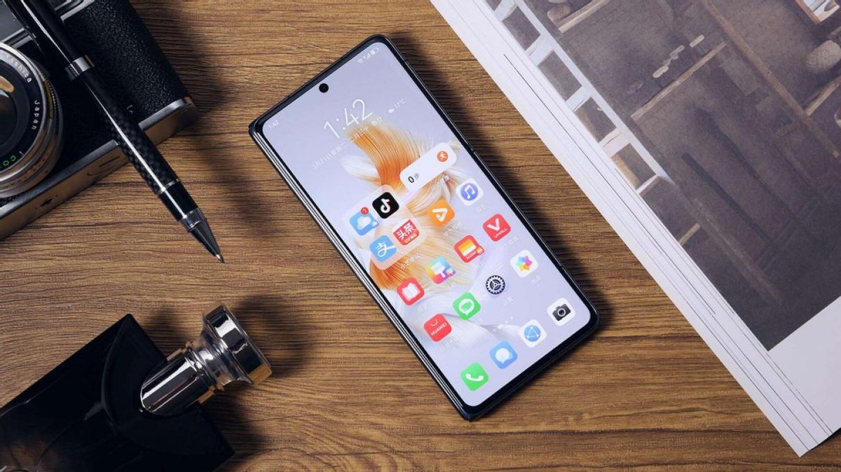 Huawei Mate X3 is thin, light and versatile without compromise, and ...