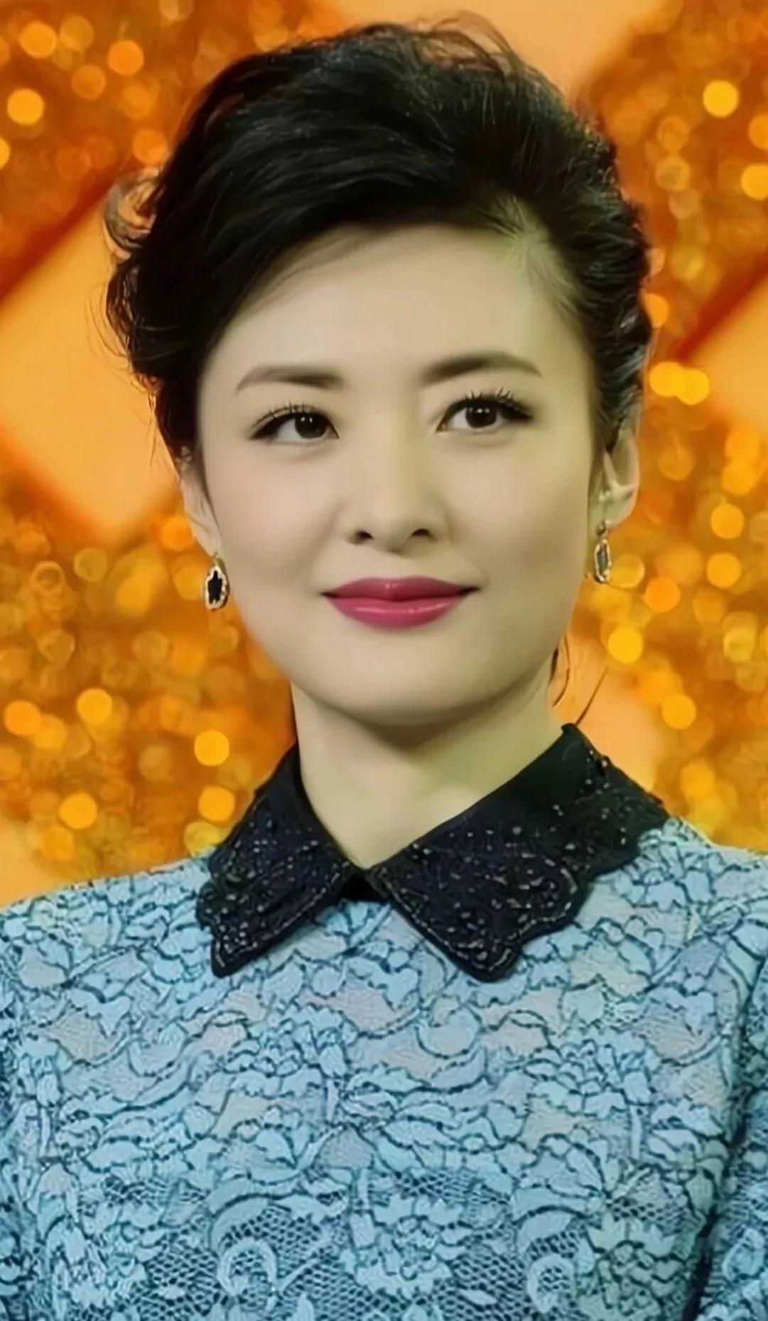 Li Sisi, Zhou Tao, Dong Qing, Li Hong, Zhu Xun, Fang Qiong, Liu Yan and ...