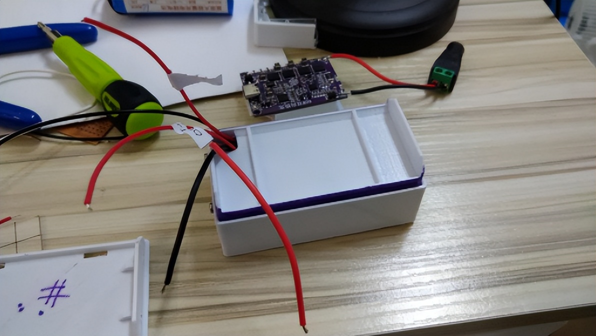 DIY 60W PD Power Bank - With Arduino Real Time Battery Information ...
