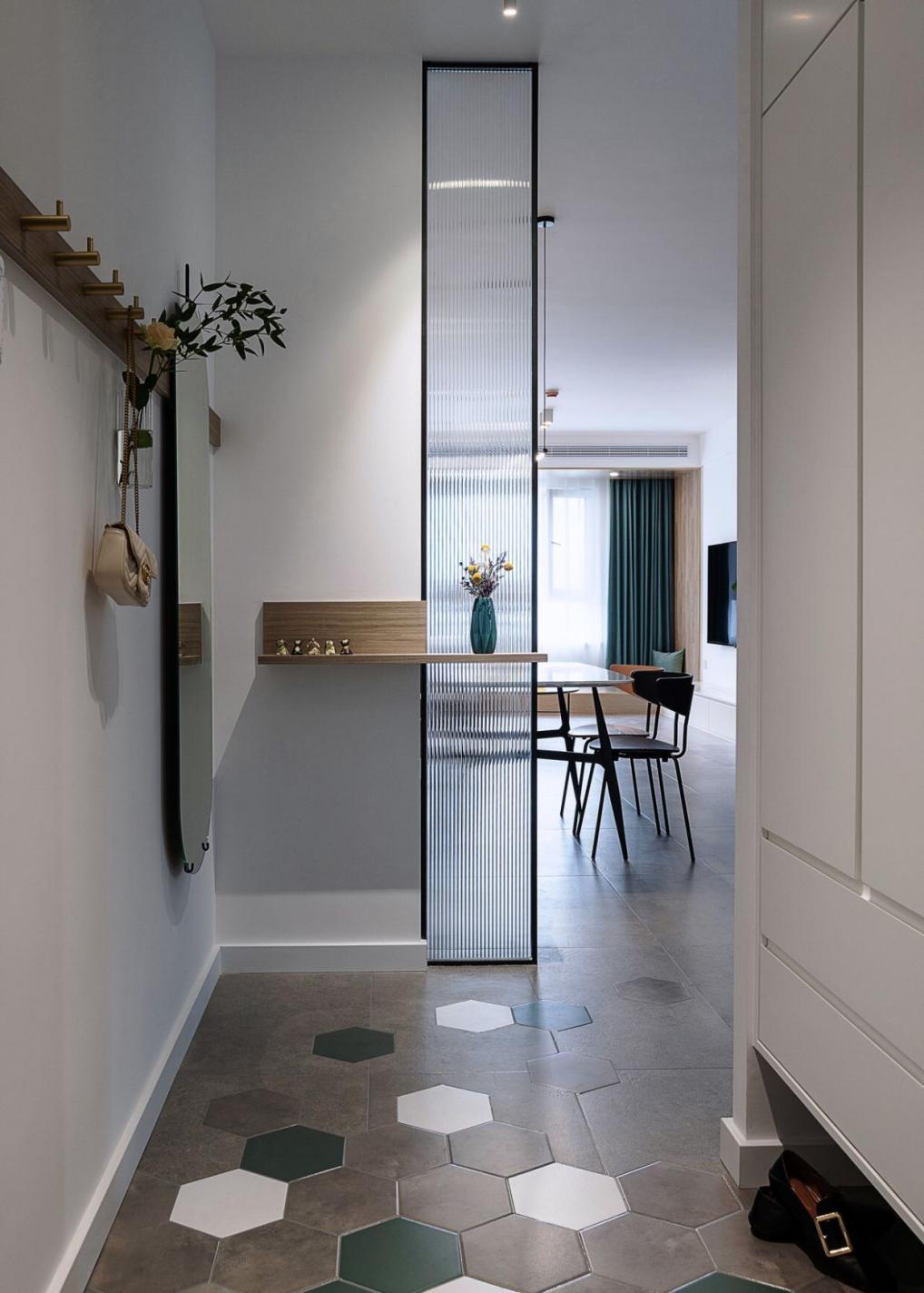 "Shanghai Hujia · Entrance" 100 points to enter the entrance, no ...