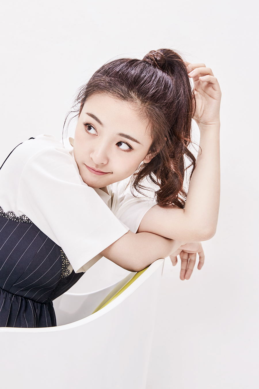 Wu Qian: A "Wu University" school girl with both appearance and acting ...