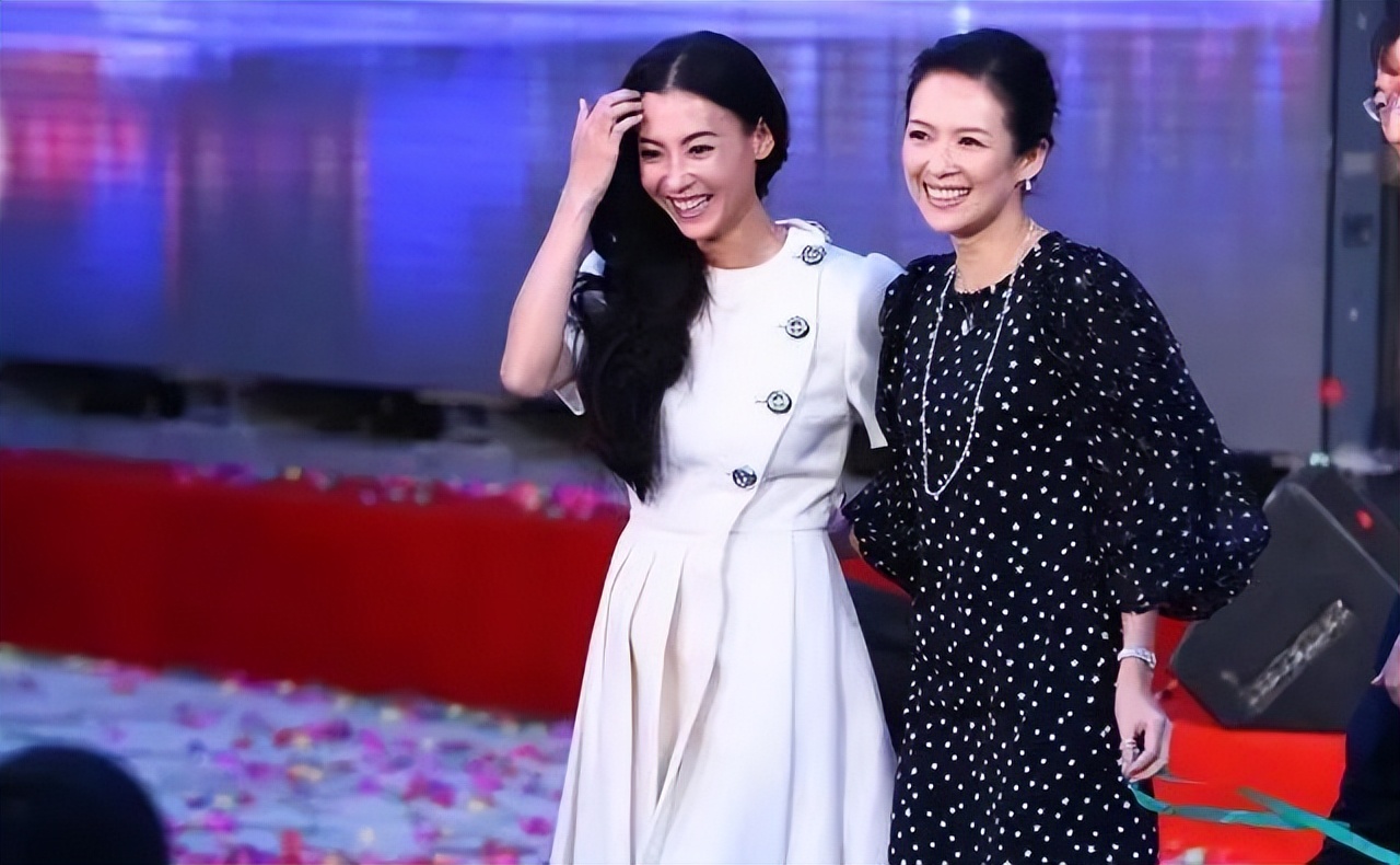 42-year-old Zhang Ziyi ran into 41-year-old Cecilia Cheung, one ...