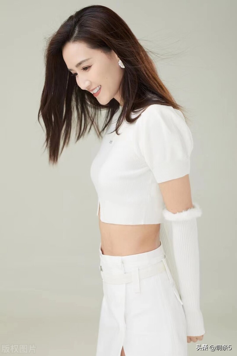 Zhou Kaikai Photo Album - iNEWS