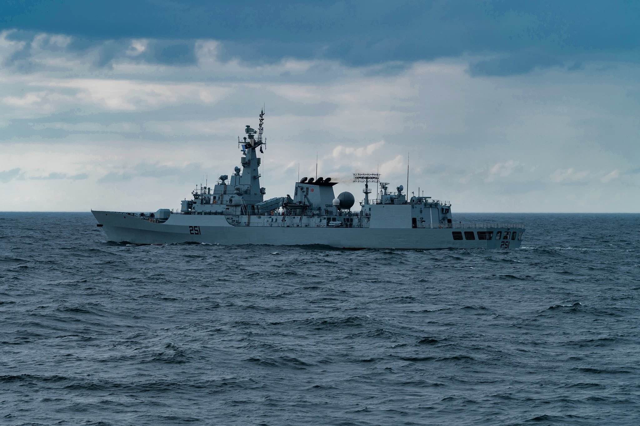 As soon as Pakistani Railway received the 054A frigate, the Chinese and Pakistani navies made ...