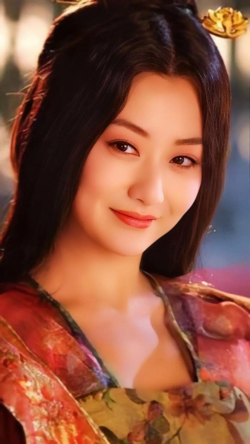 Bai Bing is so beautiful, more recognizable characters would be more ...