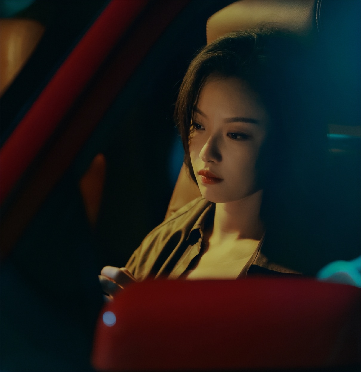 What, this kind of gaze is what a movie dedicated to women should have ...