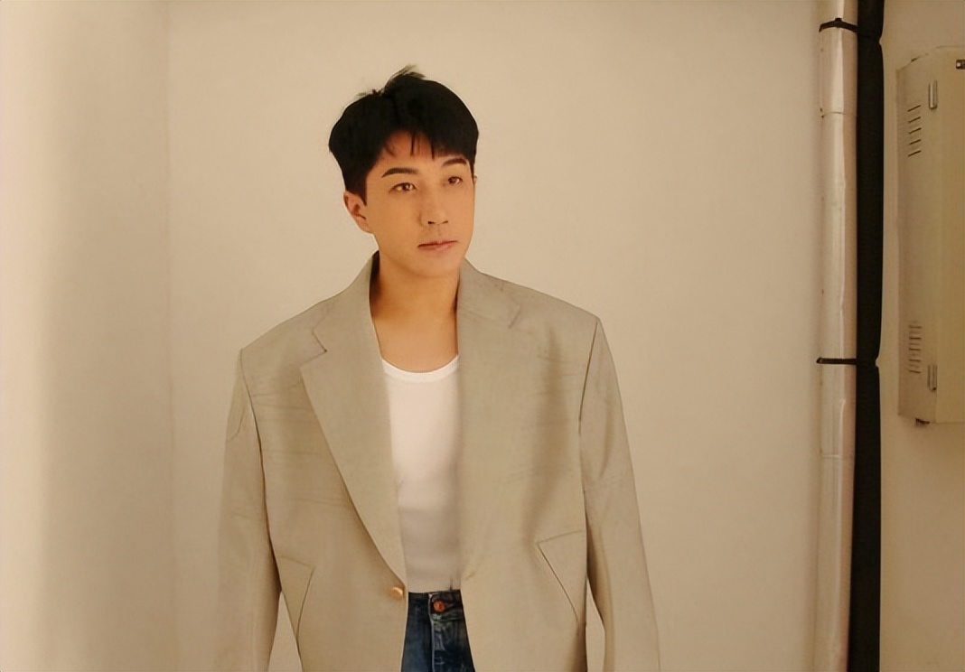 Hawick Lau showed up in Canada with his daughter Nuomi, who was amazed ...