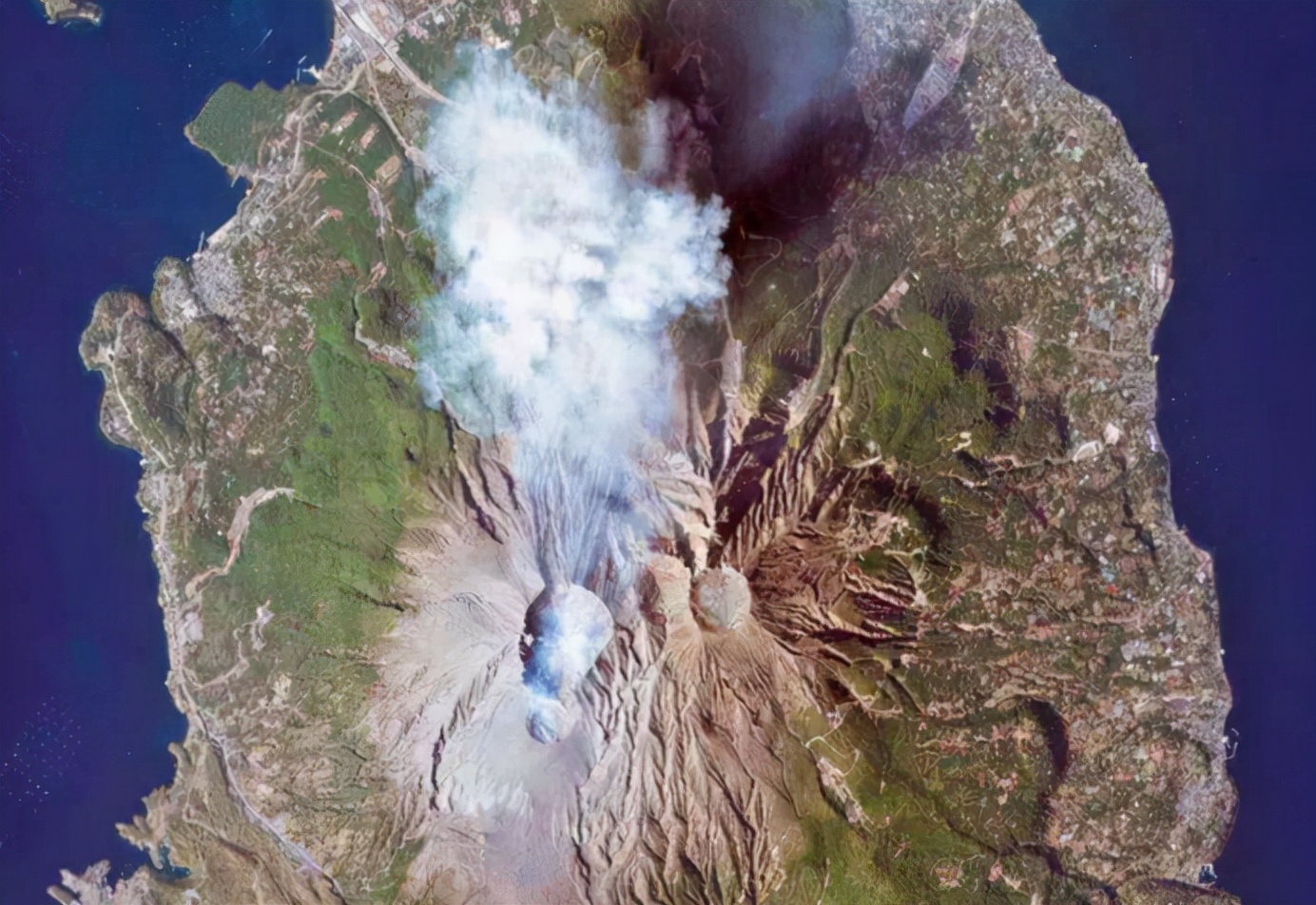 Mount Fuji will wake up?Japan's Sakurajima Volcano erupted, and thick ...